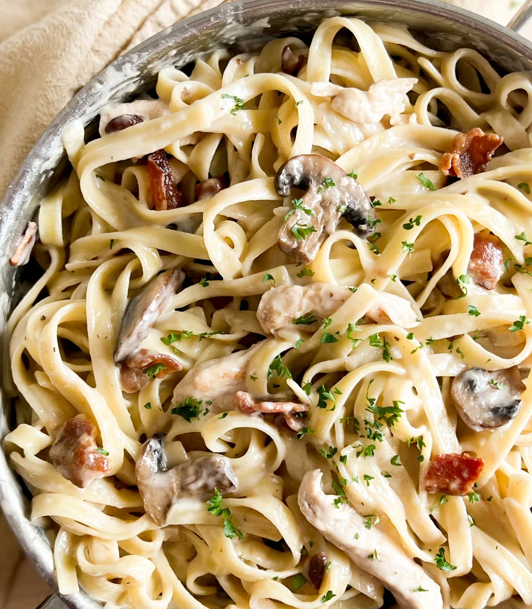 Creamy Bacon and Mushroom Pasta - Made in Motherhood Creamy Bacon and Mushroom Pasta - Made in Motherhood